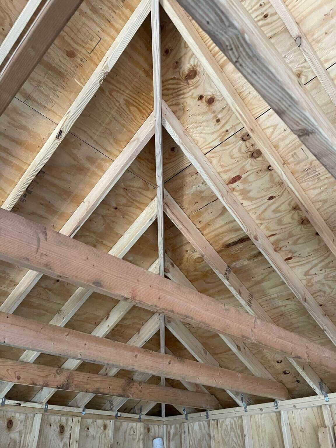 Reverse Gable vs Hip & Gable Roofs Garage – What’s Best?